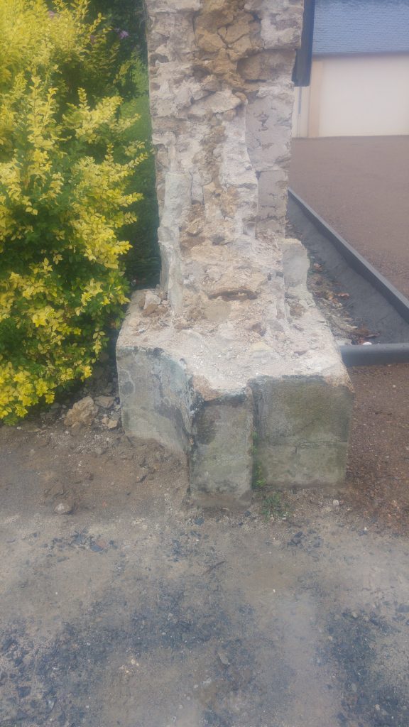 Piliers en tuffeau – ELEMENT PIERRES